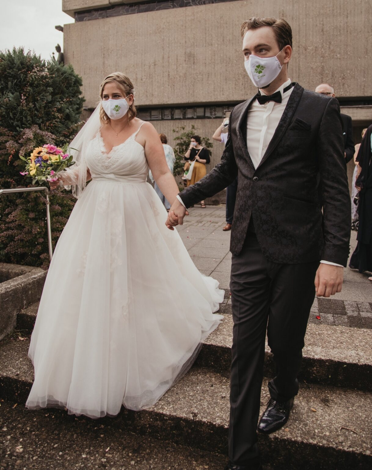 Die Hochzeit von Anna und Dario auf Schloß Burg in Solingen – Vanessa ...